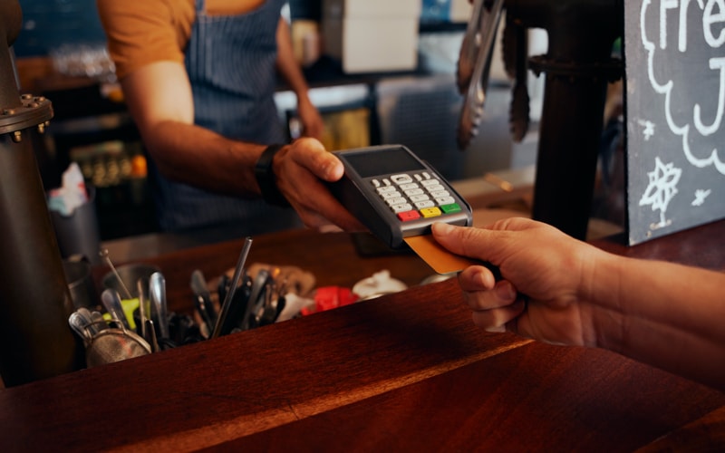 Credit Card Benefits: Why Should you Buy a Credit Card?